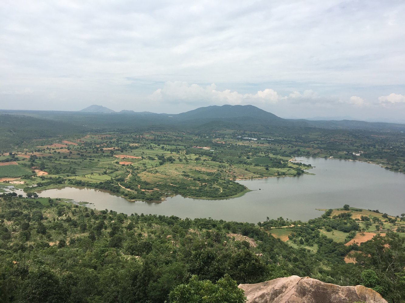 Trek to Makalidurga | TrekNomads